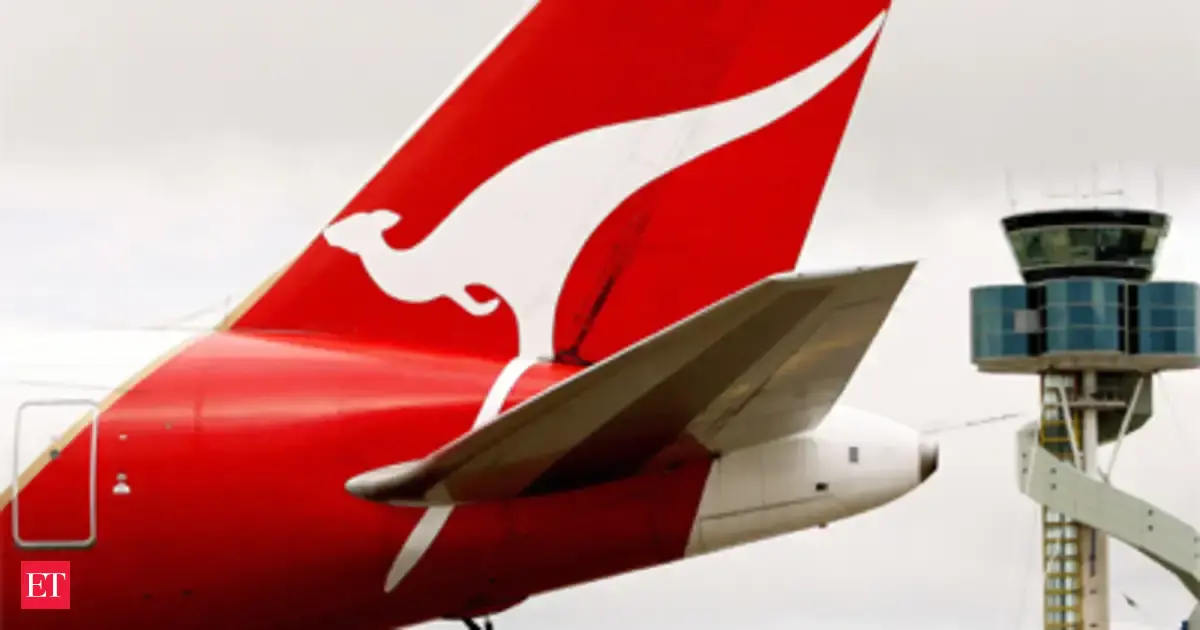 Pilots: Qantas to lay off pilots in bid to revive profits: Reports ...