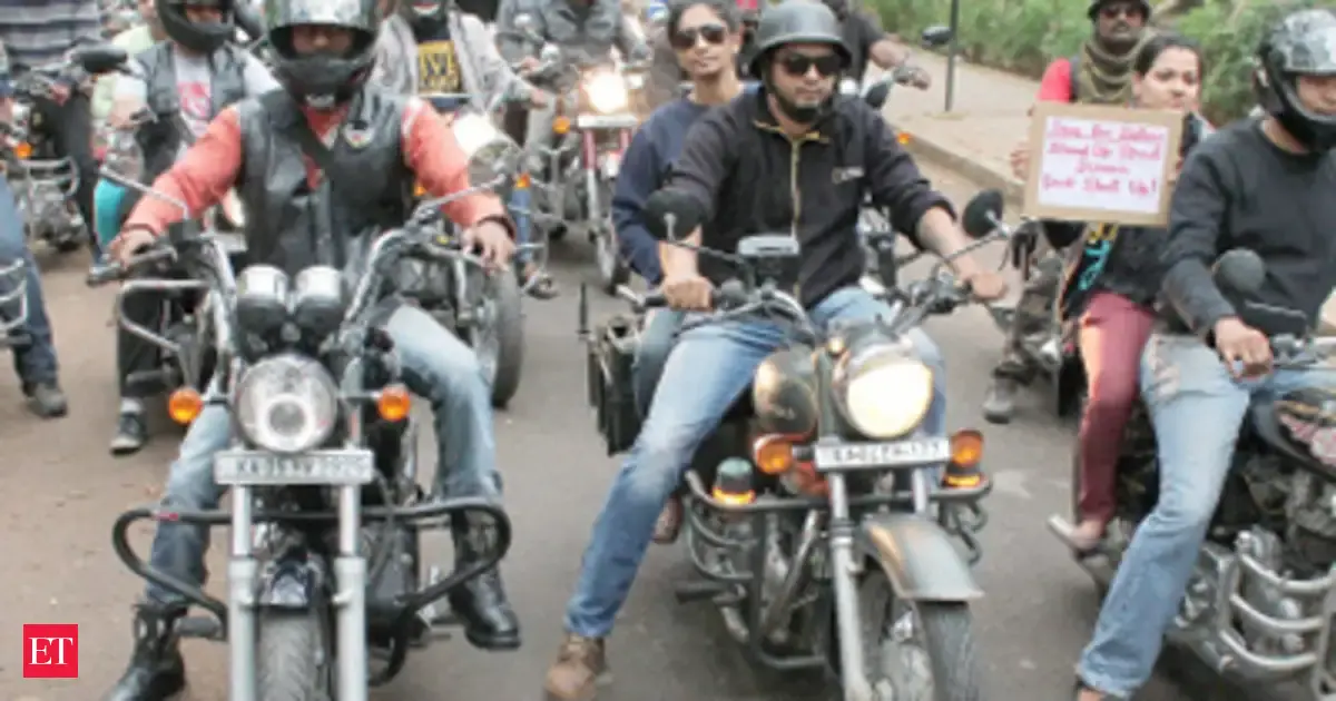 Two-wheeler Royal Enfield sales up 66 per cent in August - The Economic ...