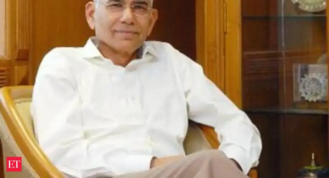 Ex-CAG Vinod Rai says will remain in public life sans politics - The ...