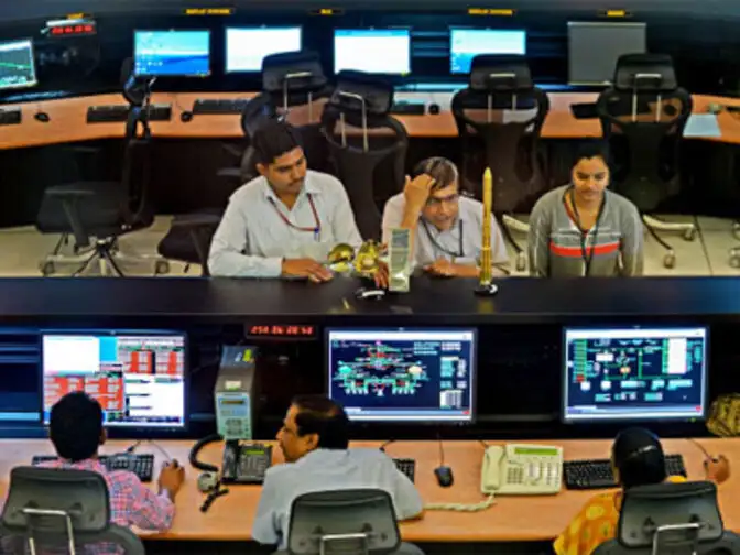 Mars Orbiter Mission: ISRO successfully completes crucial engine test ...