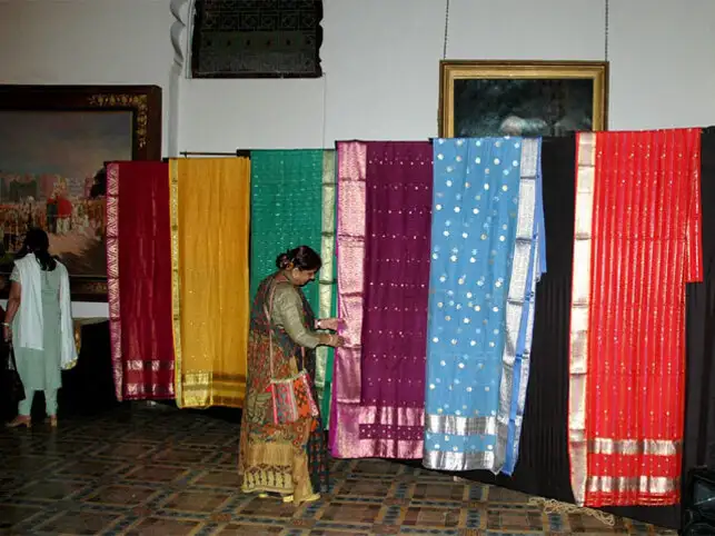 Chanderi: The elegant fabric for the royal men - The Economic Times