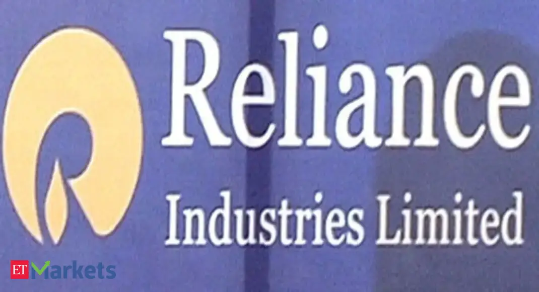 Reliance Industries Ltd shares end flat after earnings - The Economic Times