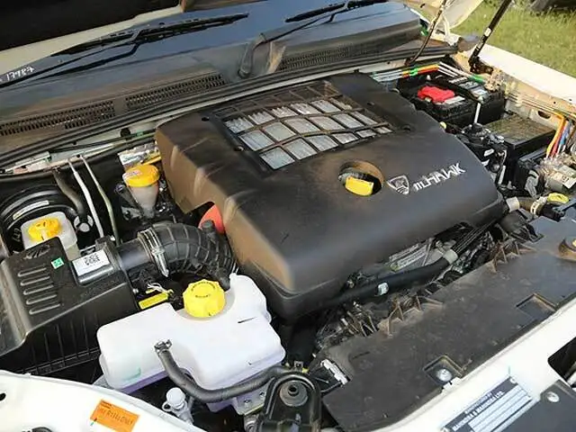 Engine and performance - Tata Safari Storme - New Mahindra Scorpio vs ...