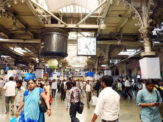 PM Modi pays homage to 26/11 Mumbai attack victims - The sixth ...