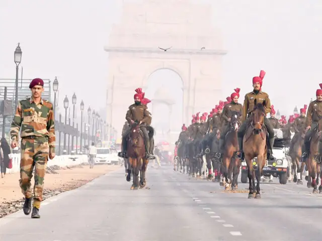 President's Body Guards during rehearsal - Forces gear up for Republic ...