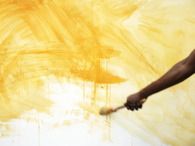 Artist makes Guinness record for crafting world's largest paintbrush ...