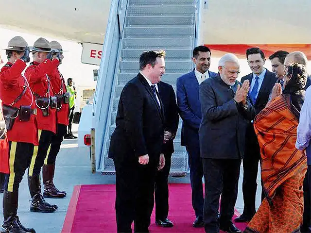 PM Modi in Toulouse - Defining images: Prime Minister Narendra Modi on ...