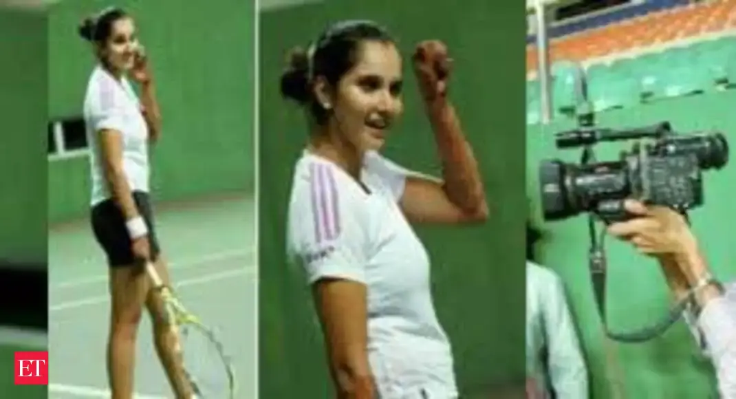 Sania poses for fiance Sohrab Mirza - | The Economic Times