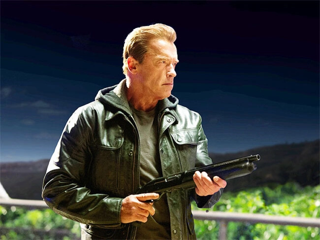 Terminator: Genisys Review - Time travel, fight and a lot of confusion ...