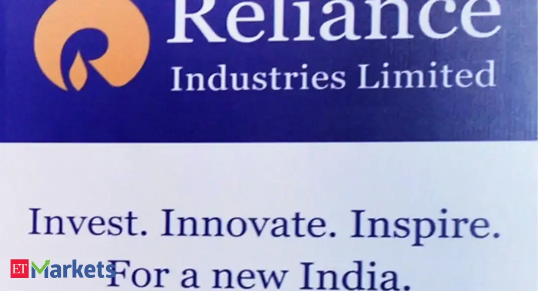 RIL hits 52-week high ahead of Q1 numbers; here's what to expect from ...
