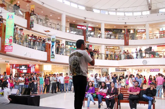 Malls opt for global brands as Indian brands Lifestyle, Pantaloons ...