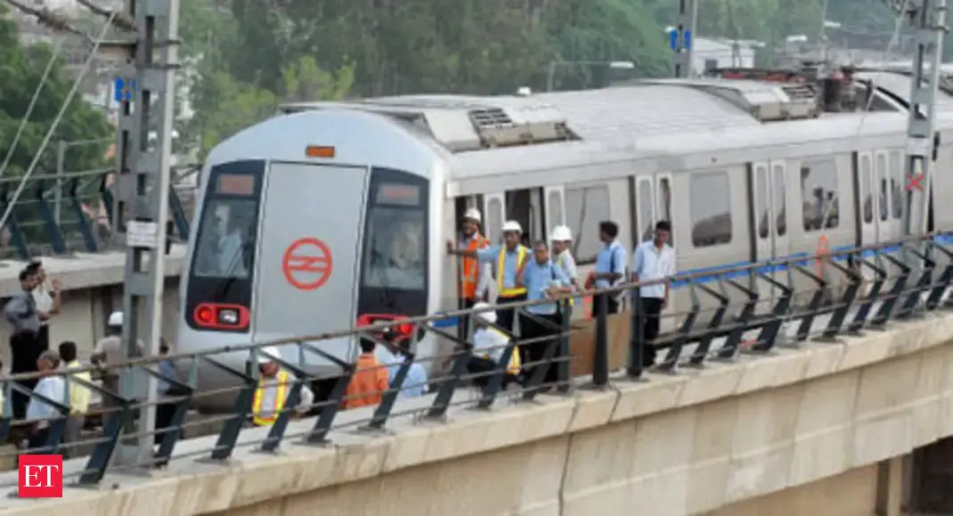 First Delhi Metro train accident - | The Economic Times