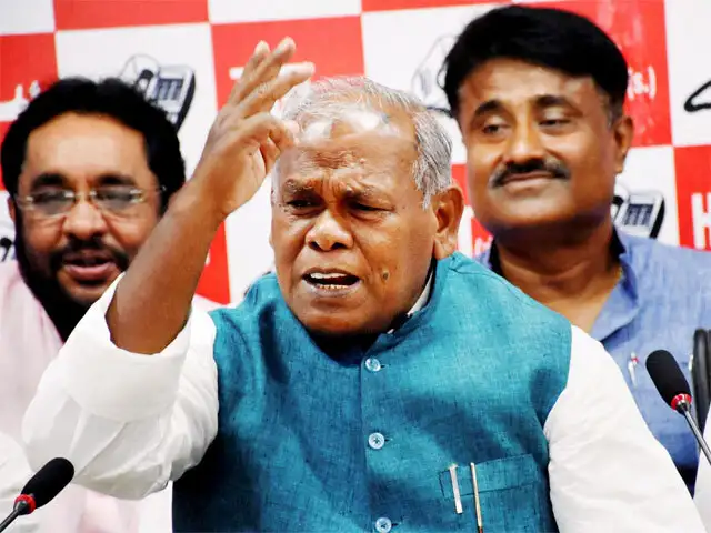 Jitan Ram Manjhi addressing a press conference - September 8, 2015 ...