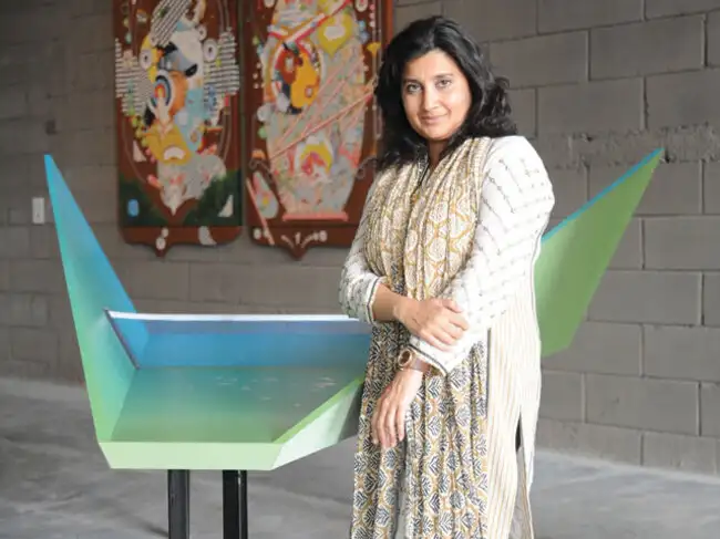 Gayatri Ruia conducts an art tour at St Regis - The Economic Times