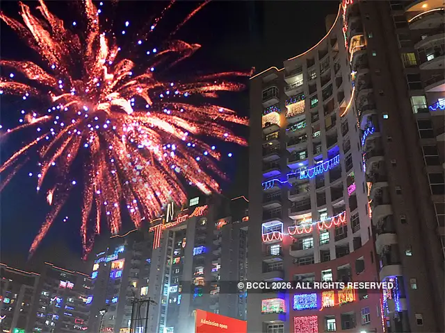 Widows celebrate Diwali in Mathura - Diwali celebrations: Glimpses of ...