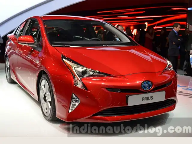 Toyota expects to sell 12,000 units per month - India-bound 2016 Toyota ...