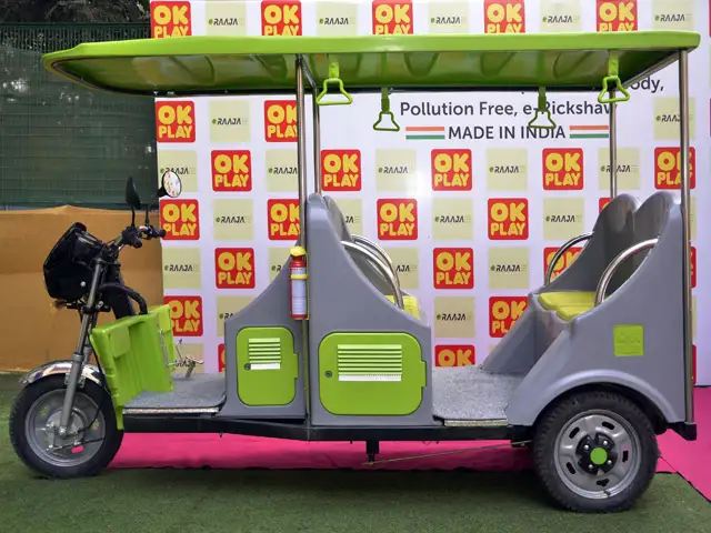 E-Raaja: India's first 100% indigenous e-rickshaw launched - 100% ...