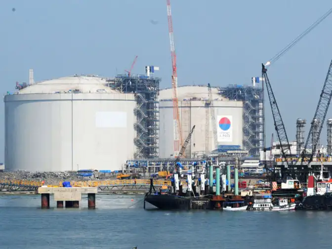 RasGas halves gas price under reworked term with Petronet - The ...