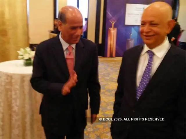 Mukesh Ambani with Vineet Jain - ET Awards for Corporate Excellence ...