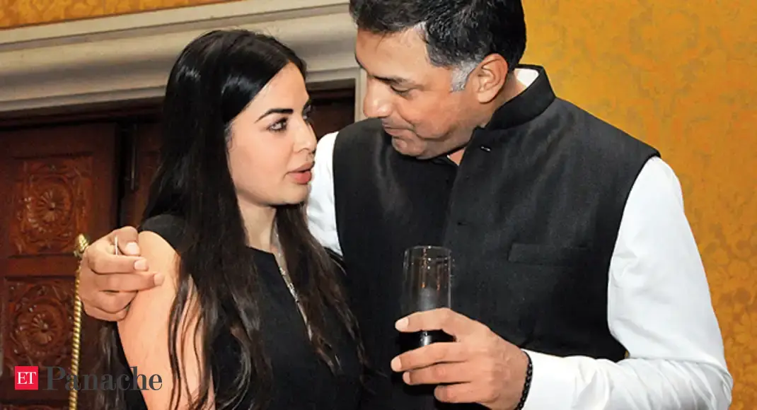 When Nikesh Arora held his wife Ayesha's hand at the ET Awards - The ...
