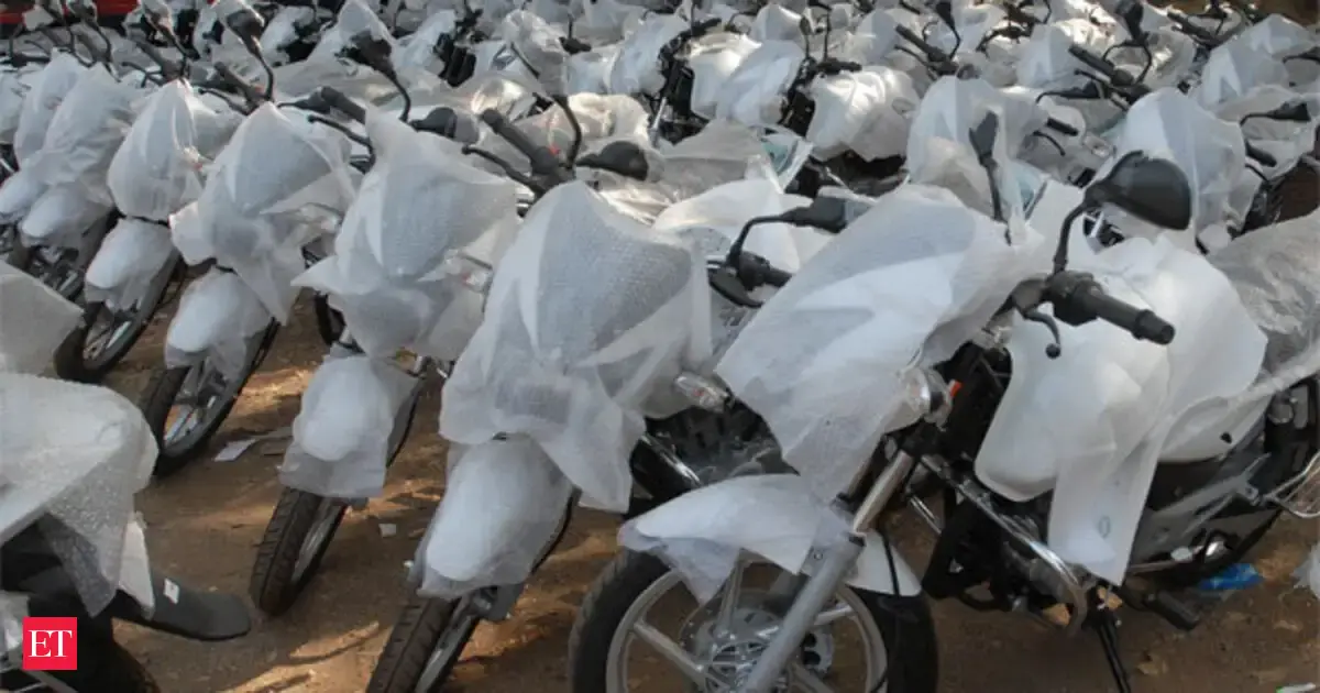 Bajaj's new bike 'V' makes use of INS Vikrant metal; to be unveiled on ...