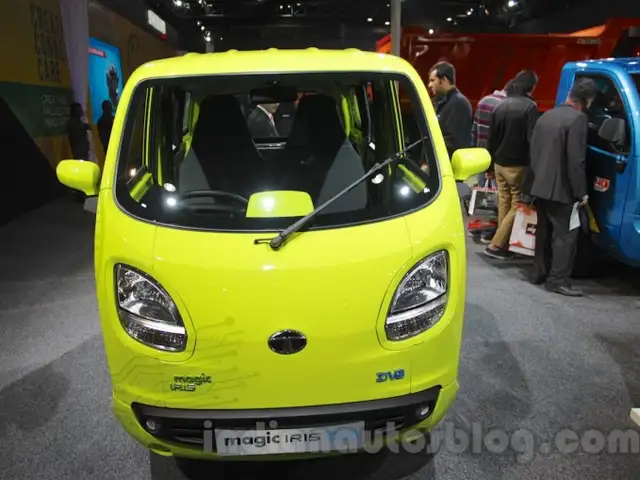 Prominent interior features - Auto Expo: Tata Motors showcases hydrogen ...