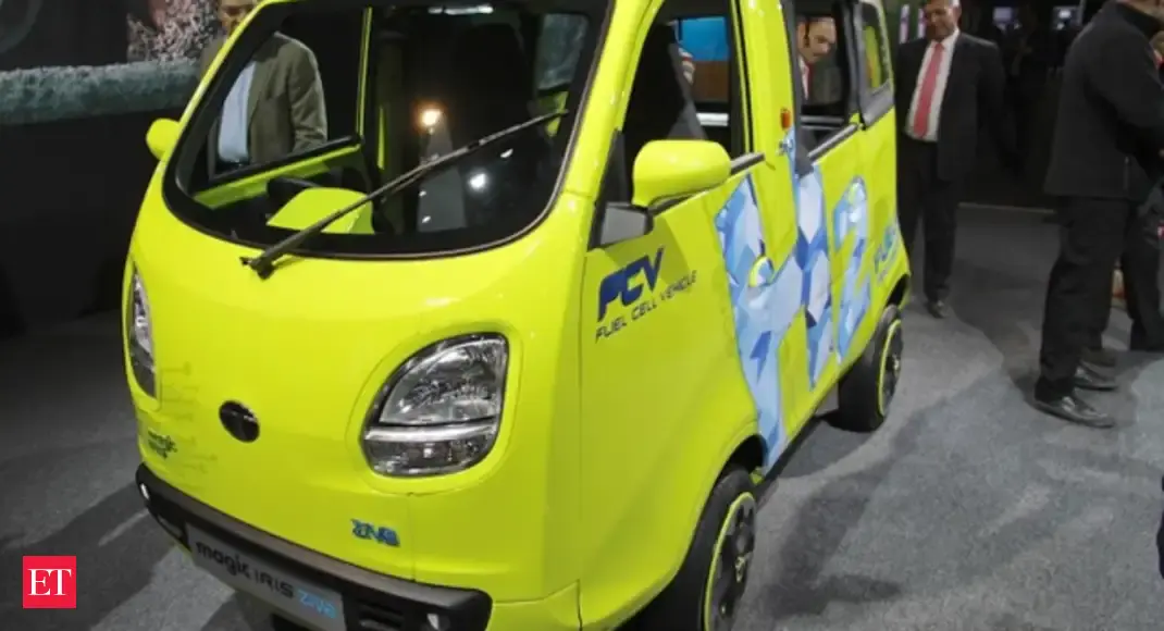 Prominent interior features - Auto Expo: Tata Motors showcases hydrogen ...