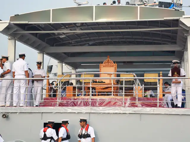 Navy ship INS Sumitra - Choicest pics: International Fleet Review 2016 ...