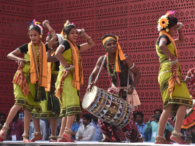 Artists perform during the inauguration - Choicest pics: Make in India ...