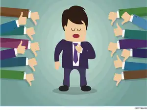 Mistakes that will make you an ineffective leader - The Economic Times