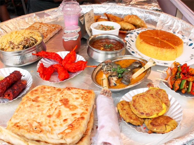 Indulge in some 'nawabi' savoury delights at Hyderabadi Food Festival ...