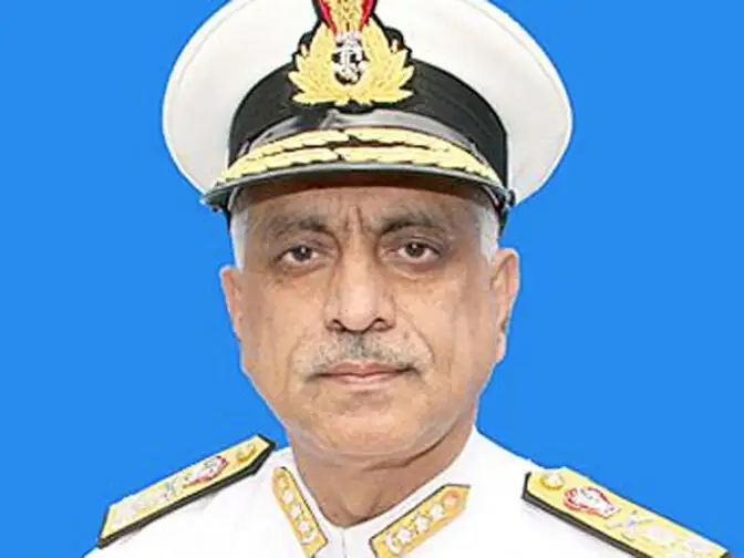 Southern Naval command chief reviews security in Lakshadweep - The ...