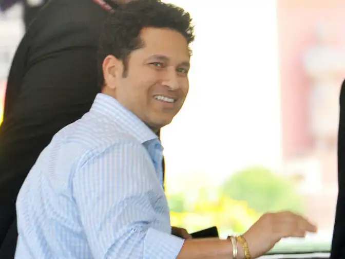 Sachin Tendulkar invests in IoT firm Smartron India - The Economic Times