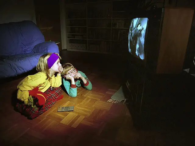 Love watching horror movies? Here's what it does to your brain - horror ...