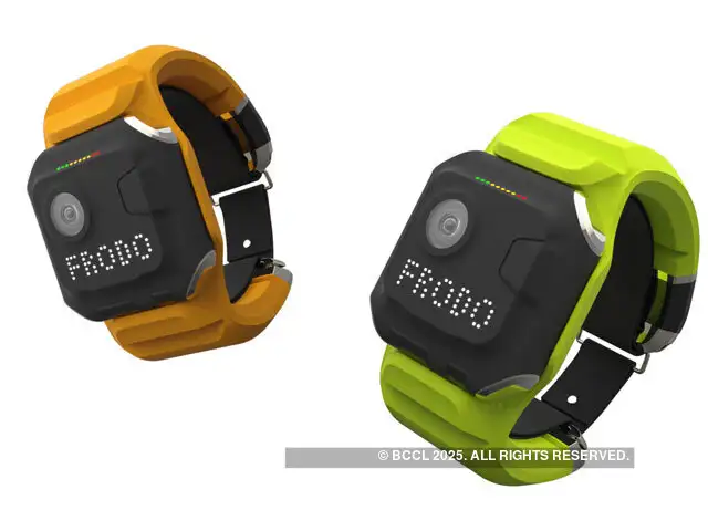 Wearable on your wrist - Frodo: A wearable camera to edit your videos ...