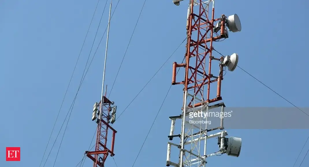 Telecom panel clears largest ever spectrum sale including 700 Mhz - The ...