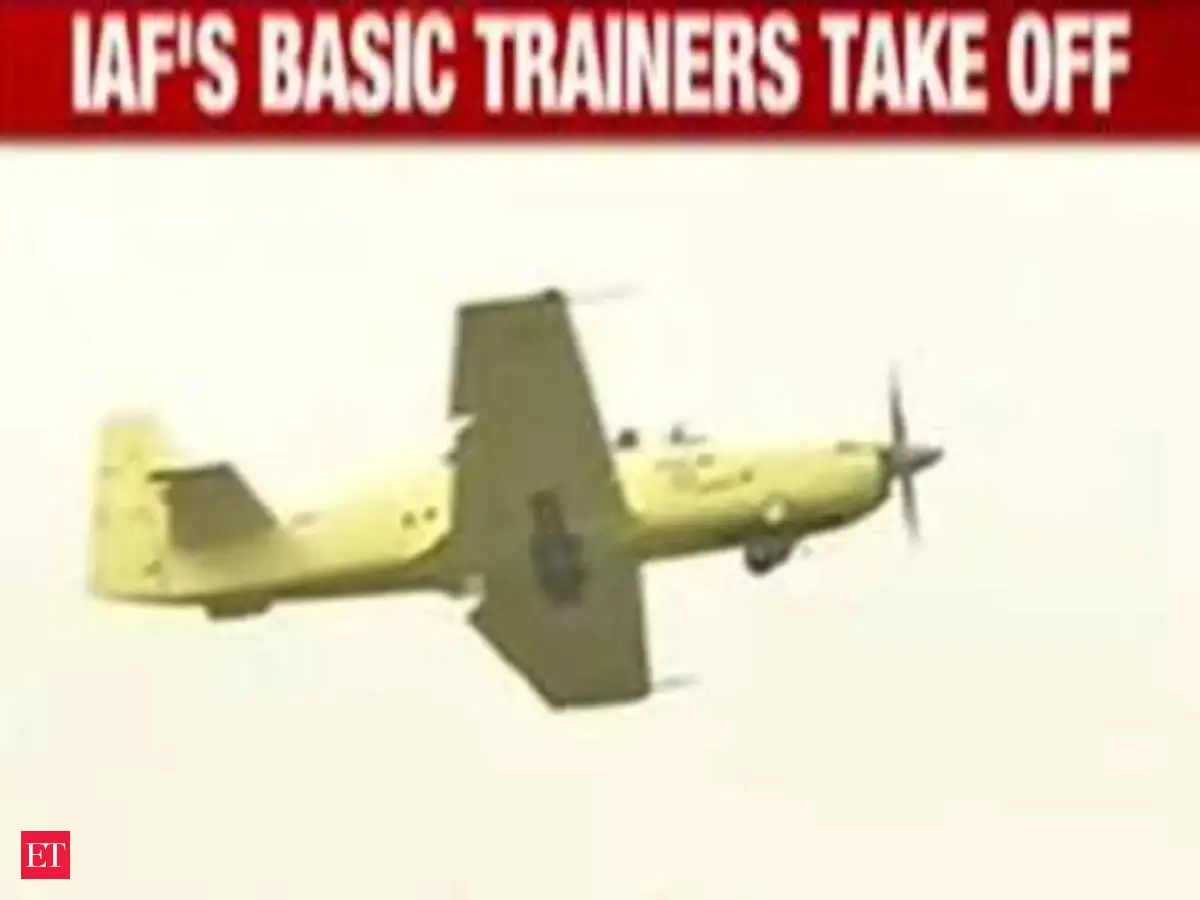 India's indigenous basic trainer aircraft HTT-40 takes to the skies ...