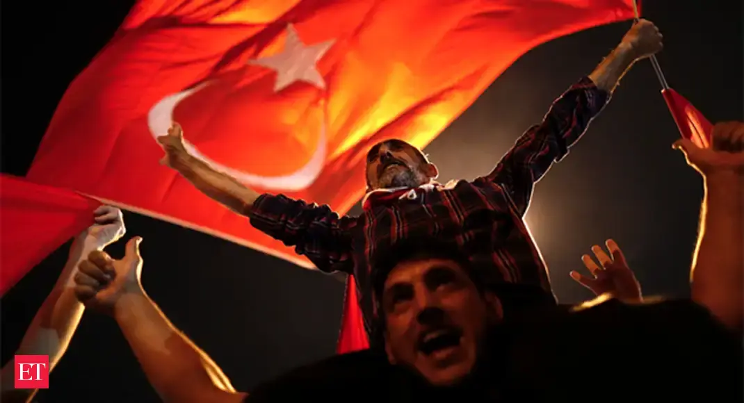 Pro-Erdogan supporters demonstrate in support of Turkish government ...