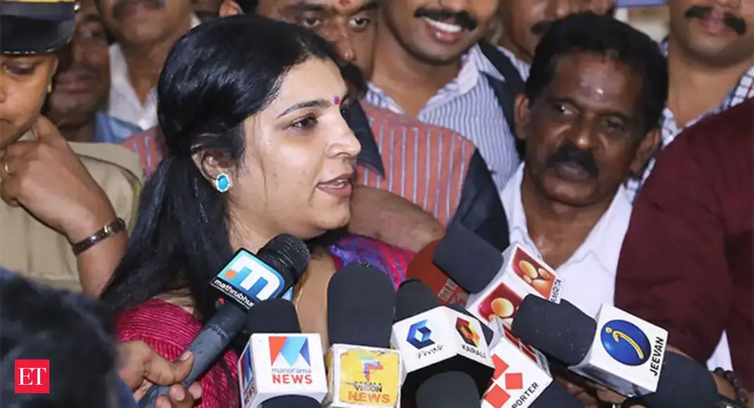Solar scam: Saritha Nair alleges that DMK leader involved - The ...