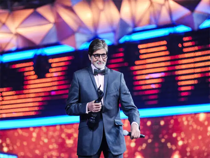 34 years on, Big B remembers 'Coolie' accident - The Economic Times