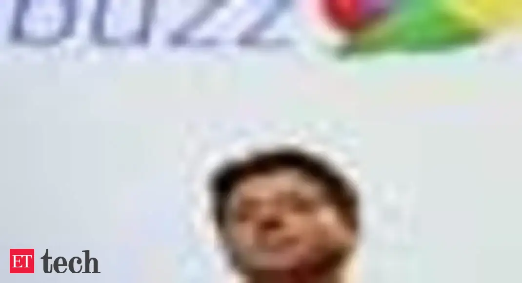 Google busy fixing bugs to make Buzz beep louder - The Economic Times