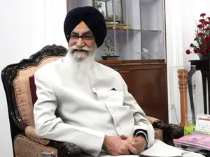 Surjit Singh Barnala cremated with full state honours - The Economic Times