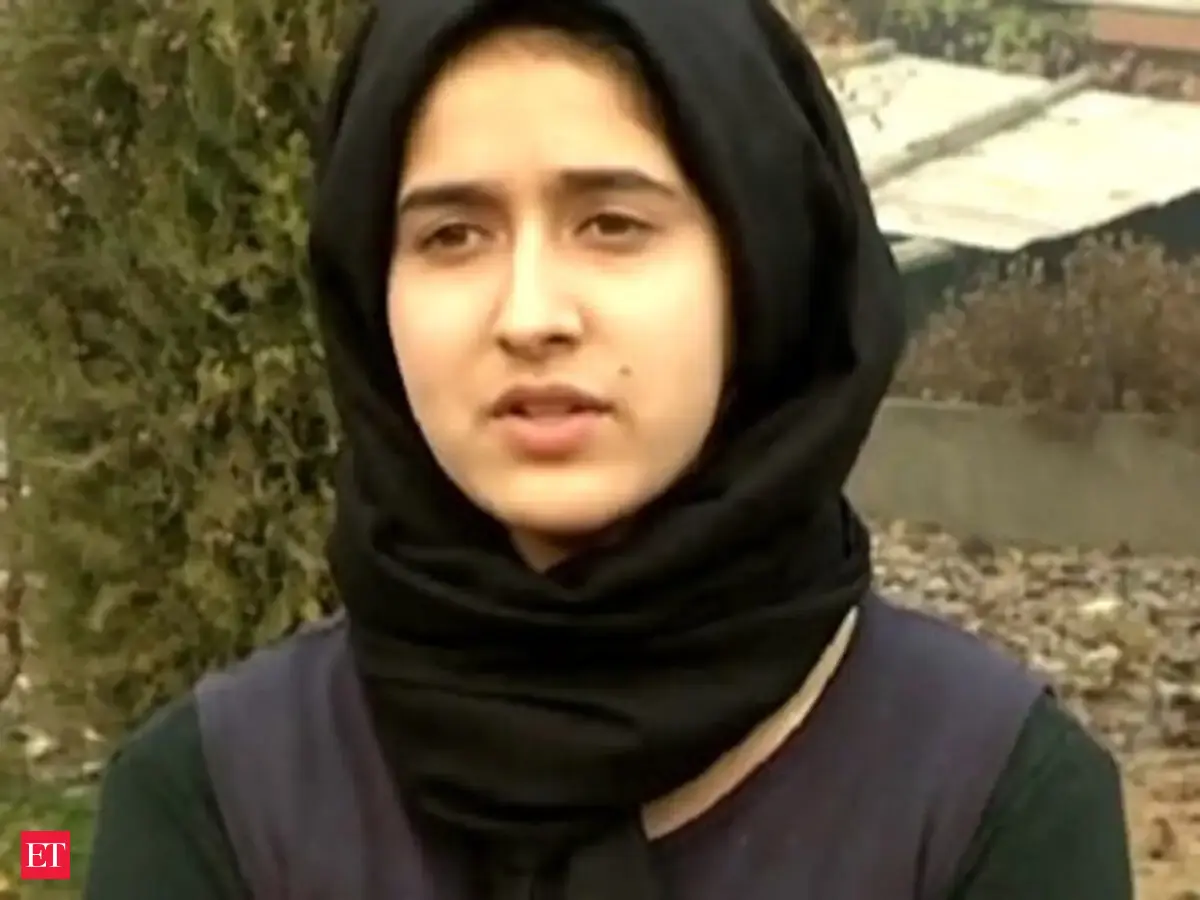 Teenage girl makes Kashmir proud, innovates Namda rolling machine - The ...