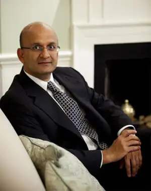Indian professor named Harvard B-school Dean - The Economic Times