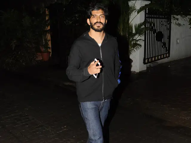 It's Family Business! - Arjun Kapoor turns 32; has a blast with his ...