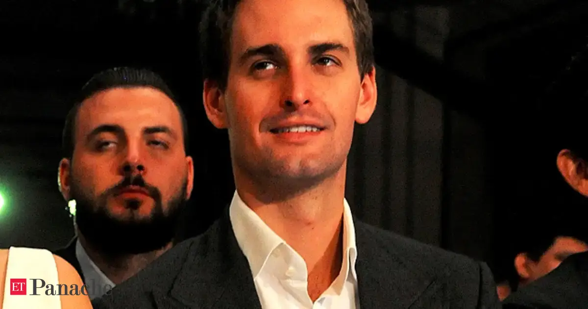 Snapchat founder Evan Spiegel had an epic reply to Facebook introducing ...