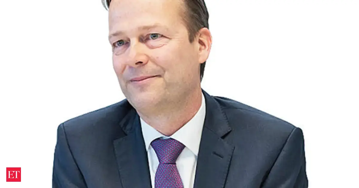 Akzo Nobel: Akzo Nobel CEO quits due to illness amid activist pressure ...