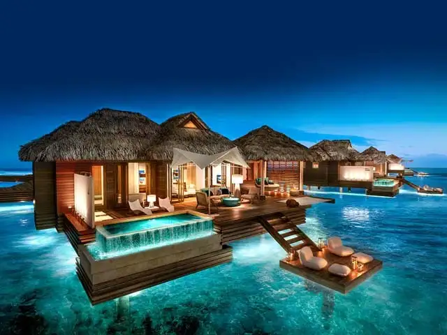 5. Fancy advertising tricks - Watch out for these travel traps this ...