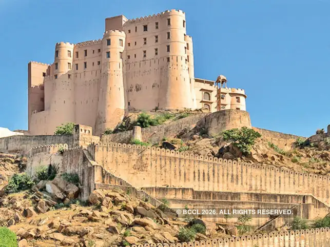 Bishangarh fort: Bishangarh fort and its menu will remind you of old ...