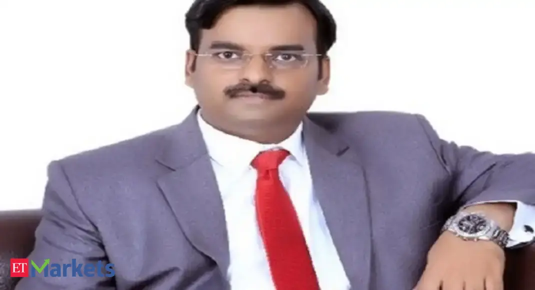 2 stocks you can trade in on Monday: Manas Jaiswal - The Economic Times